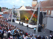 Scène mobile, Scène podium - POLYGONE EQUIPEMENT (Lille - Nord - Pas de ...